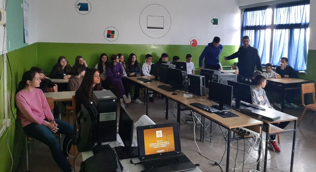 MUP TK: Rad policije u zajednici – edukativno predavanje za učenike ...