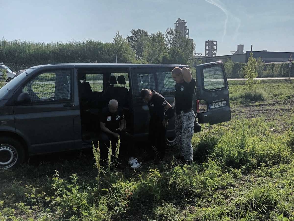 Uprava policije MUP TK angažovala ronioce i tešku mehanizaciju u ...